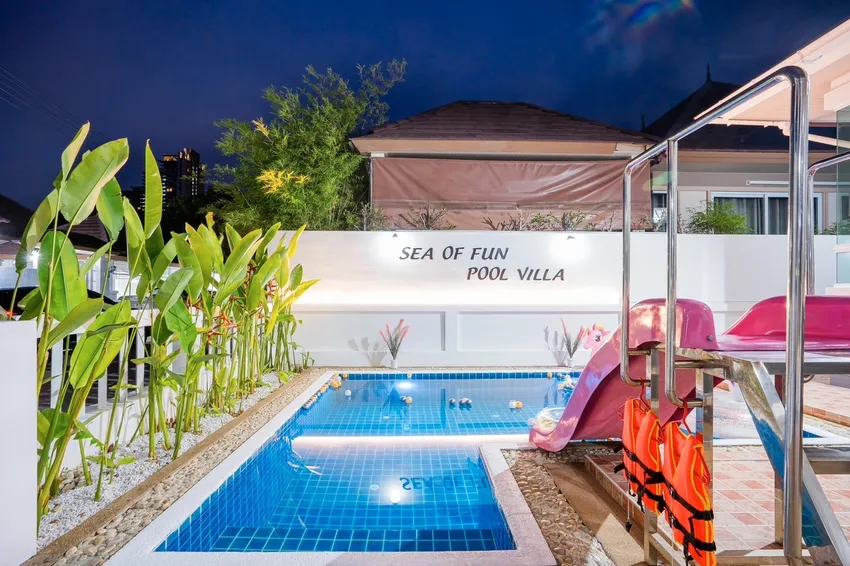 Sea Of Fun Pool Villa - สัตหีบ | จองเลยที่ Shopmung